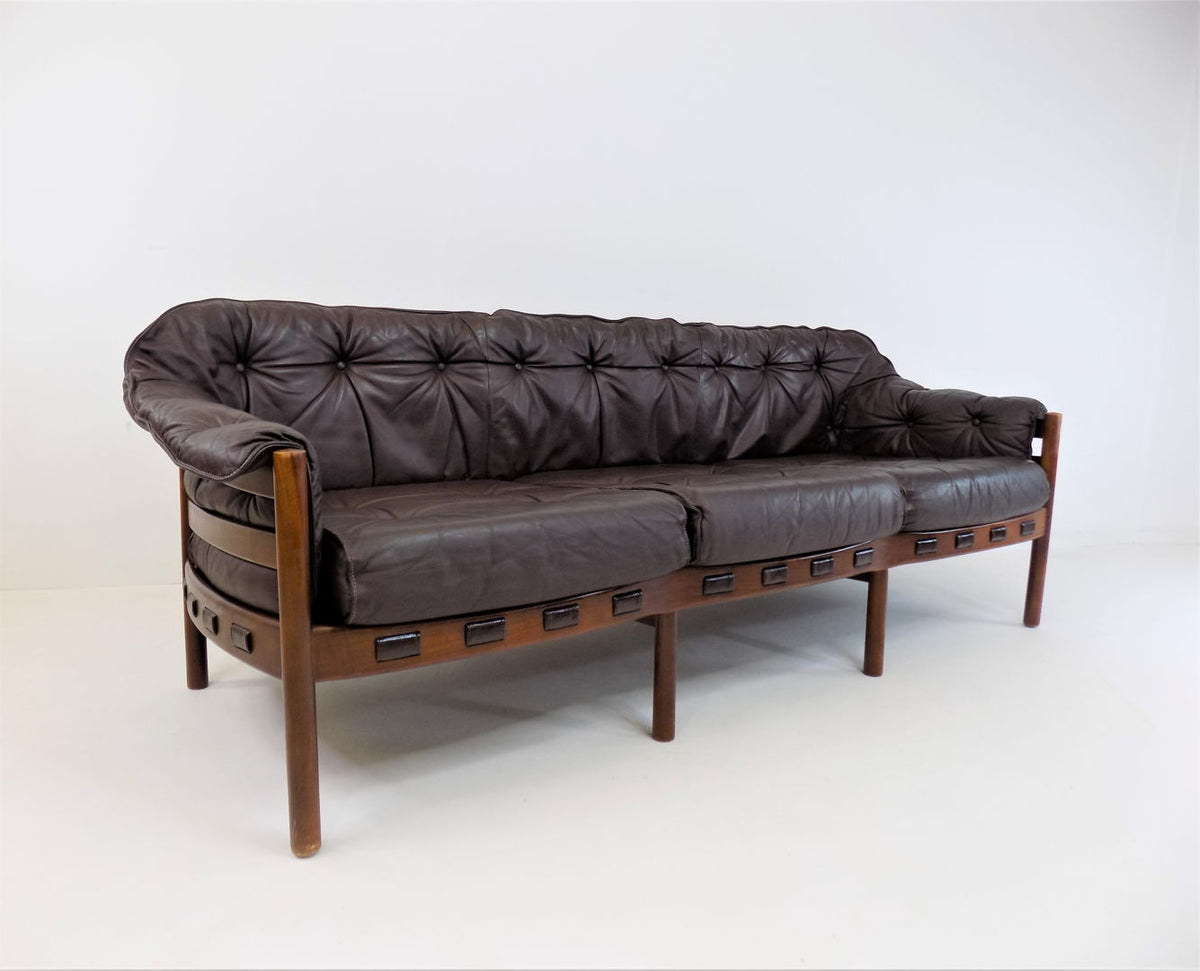 Coja 3 seater leather sofa by Sven Ellekaer, 1960s – 모이아띠
