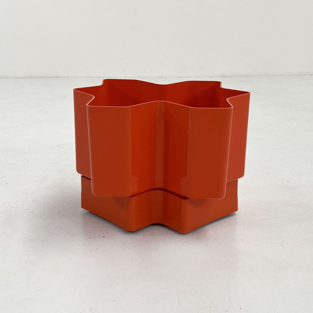 Orange Prisma Planter by Gianni Celada for Programma-Vastill, 1970s – 모이아띠